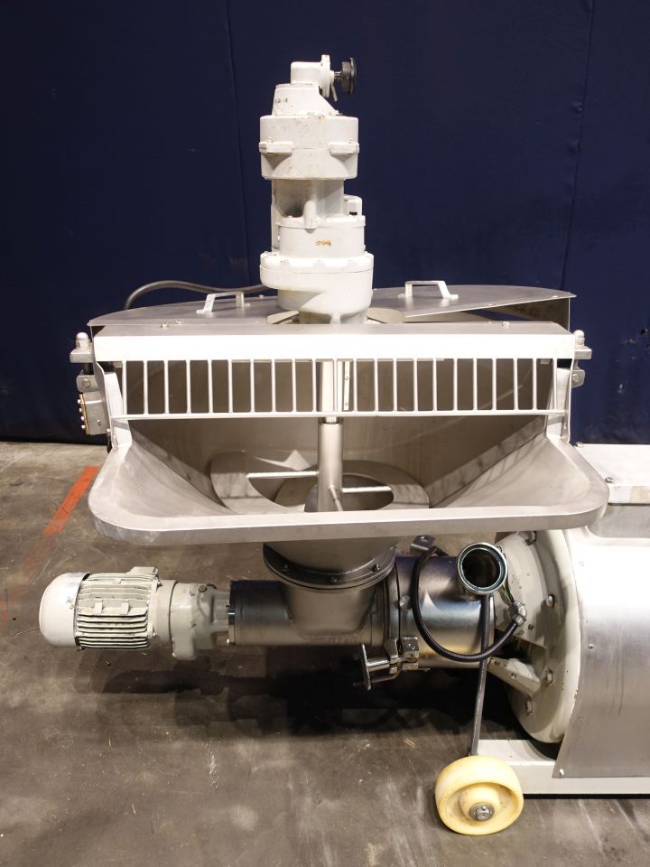 Stephan inlet hopper with screw - Lekkerkerker